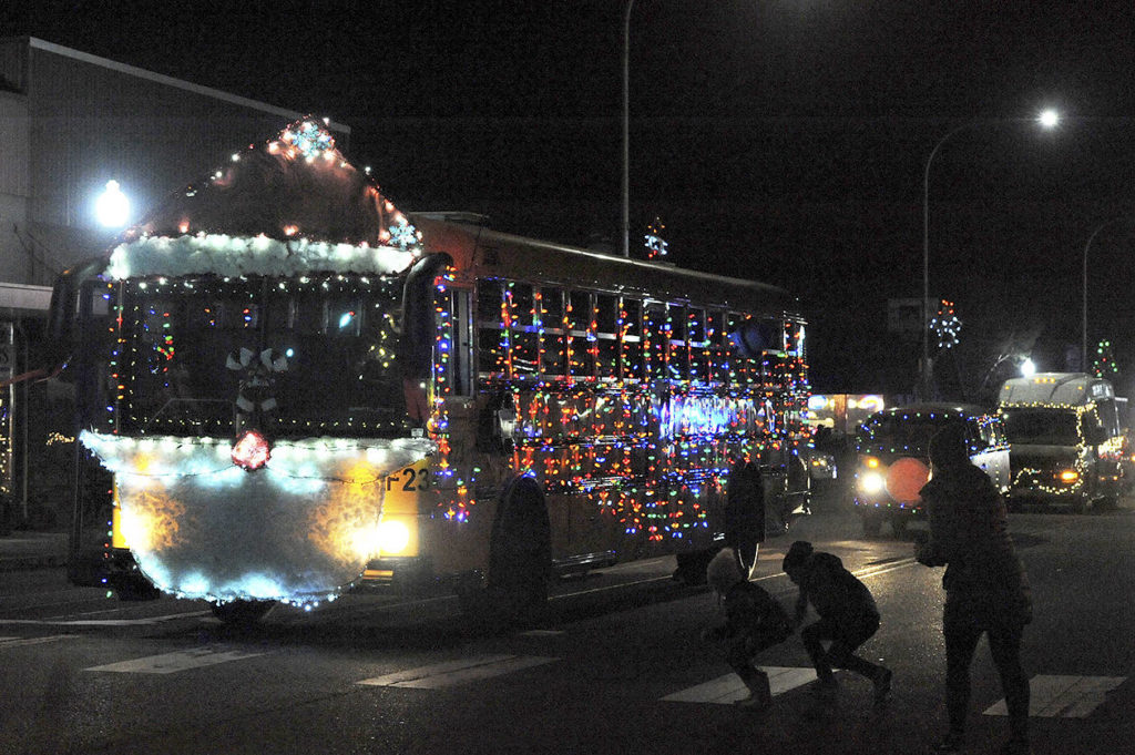 19th Annual Twinkle Light Holiday Parade | Forks Forum
