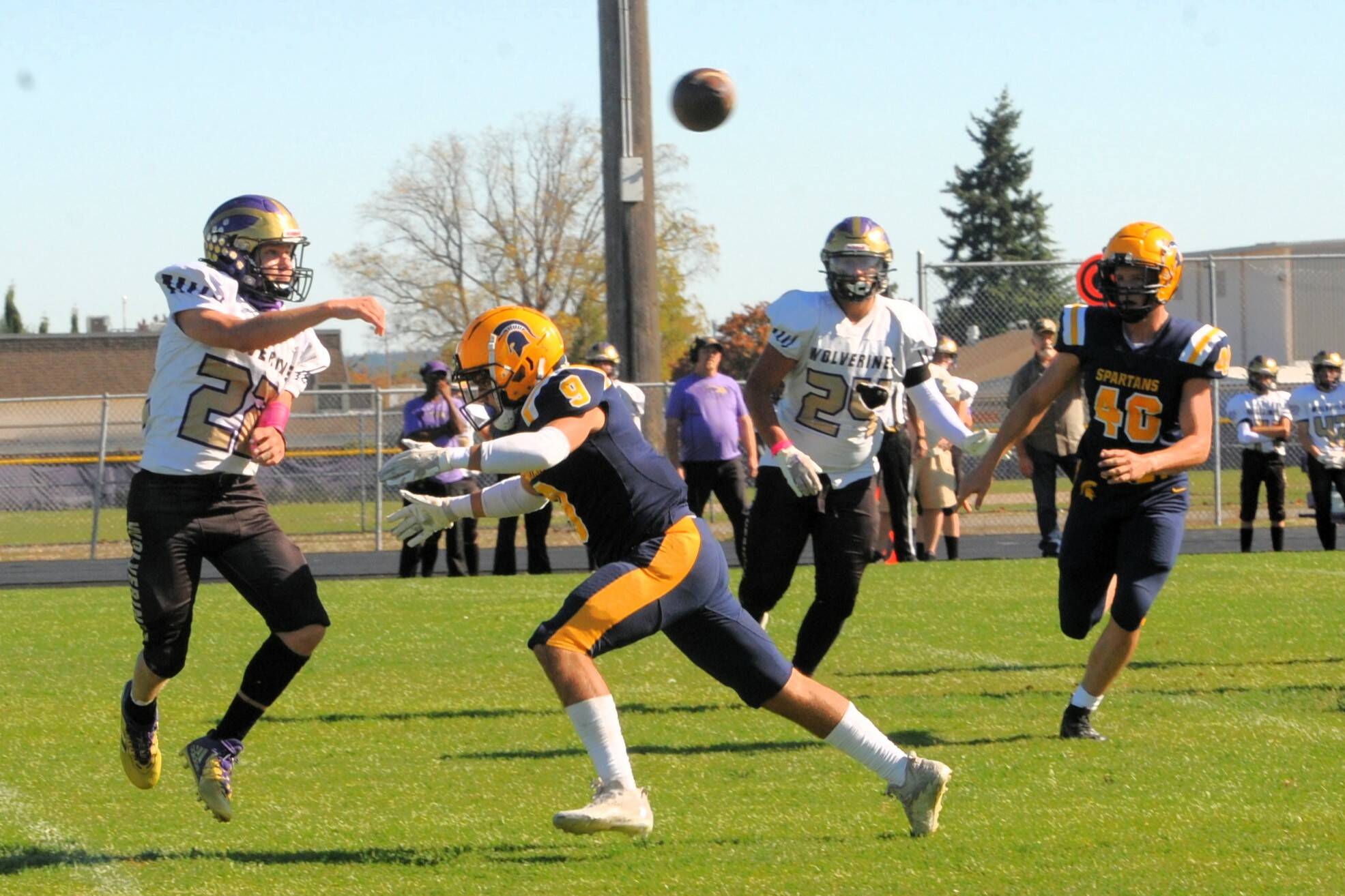 Spartans win 40-6 to improve to 5-1 | Forks Forum