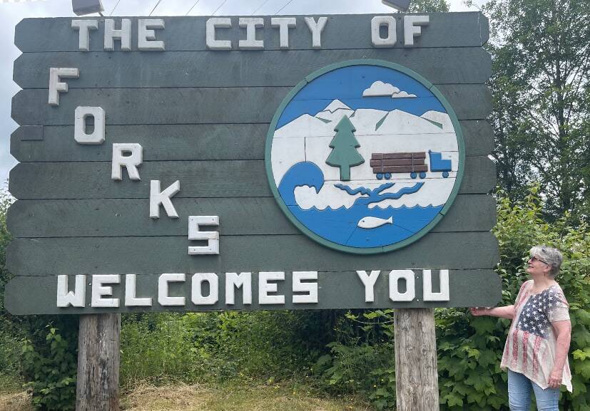 Sign of the times …a photo at the Forks sign | Forks Forum